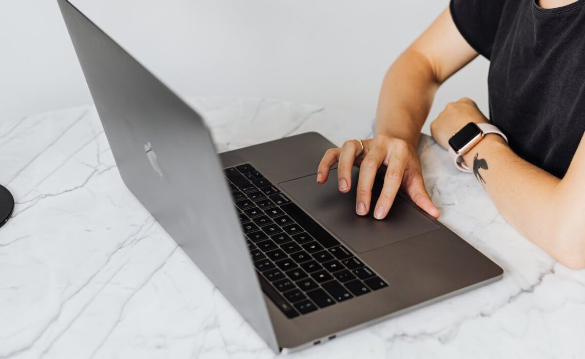 The Importance of Accessible Computers for Deaf People: How Technology ...